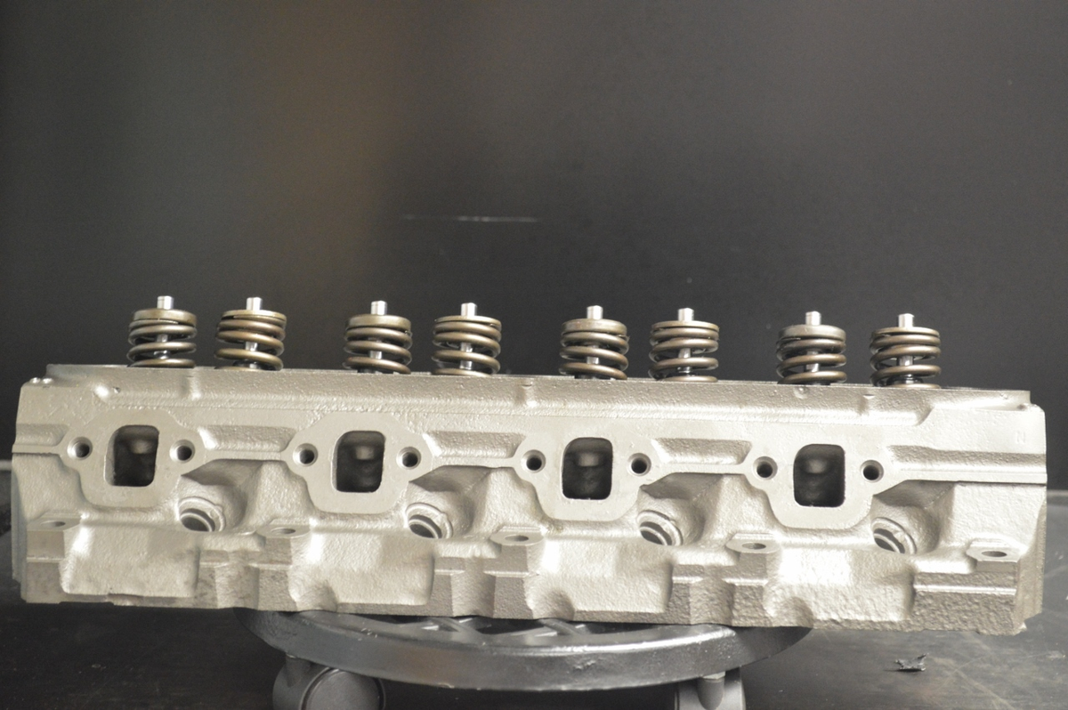 Ford 5.0L Heart-Shaped Chamber E6SE Remanufactured Cylinder Head 86-91